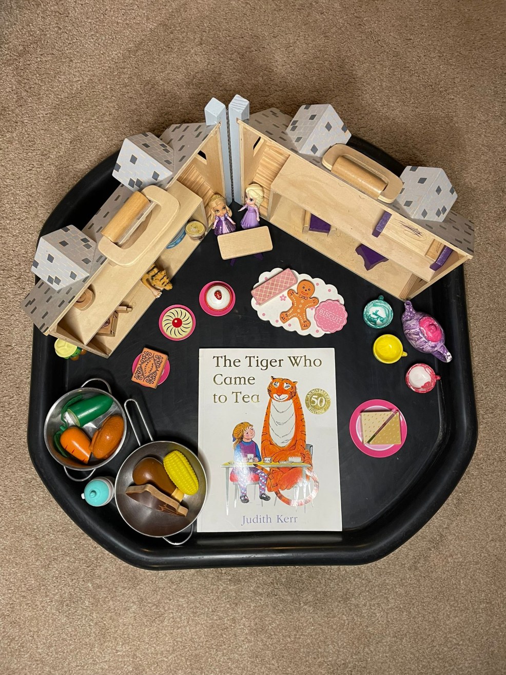 50+ Tuff Tray Ideas for Toddlers & Kids (Indoor & Outdoor Play) | The ...